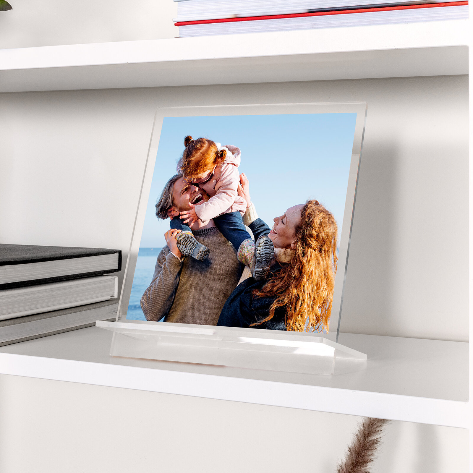 Acrylic Glass Photo Stand Display | Saal Digital